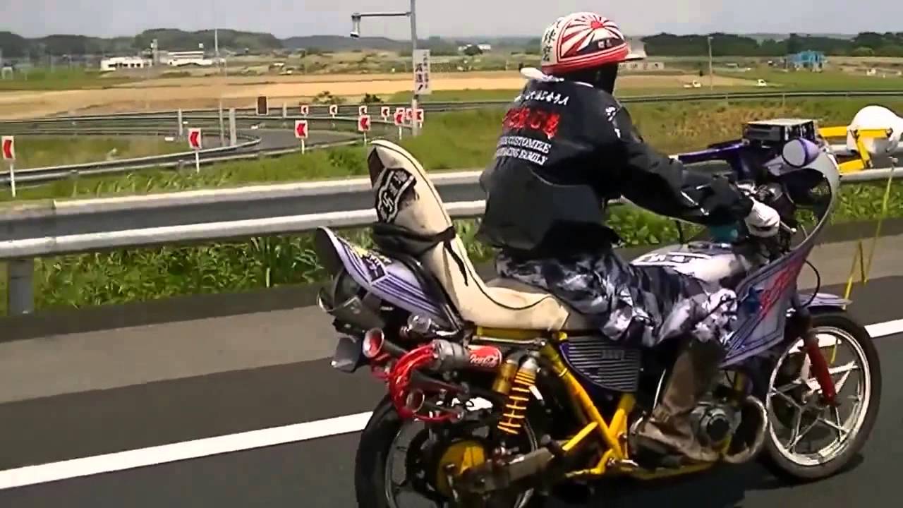 Japanese Biker Gang Wheeling compilation - YouTube