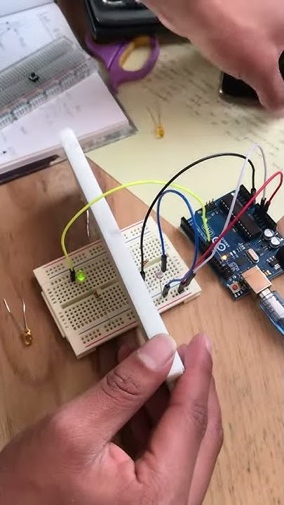 Controlar la intensidad de un led con arduino y fotorresistencia - YouTube