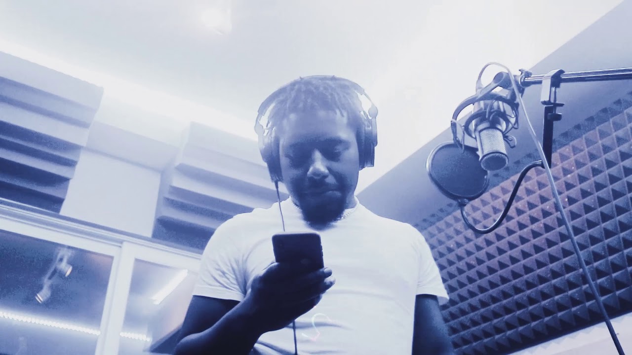 YG Addie Studio Session with Lulu P - YouTube