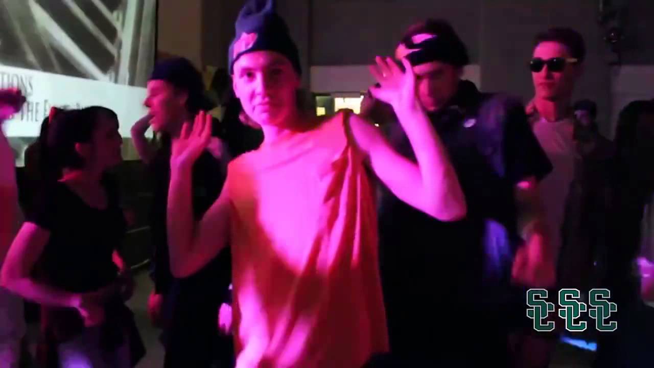 Sinclair's 90's Dance - YouTube