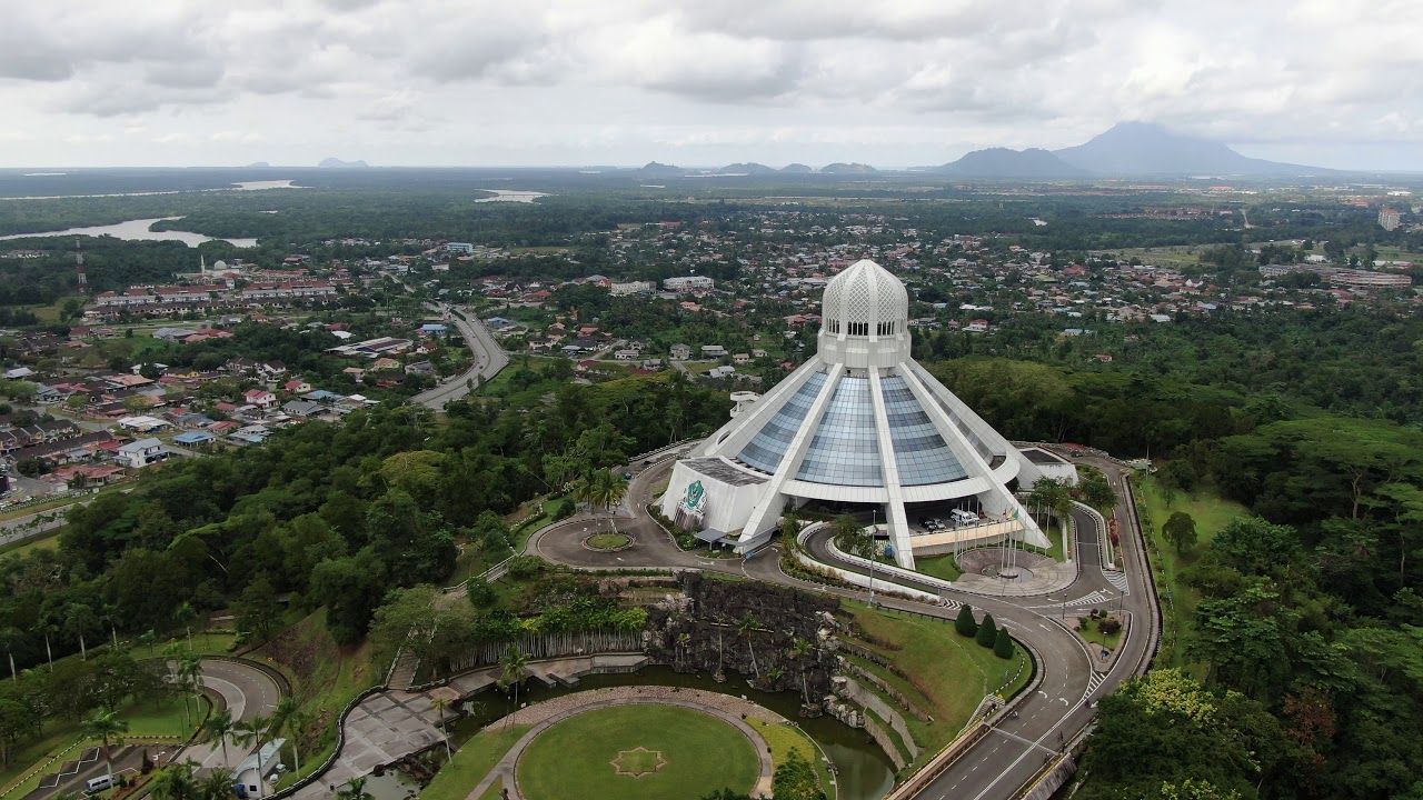 Aerial Footage of DBKU Museum Kuching Sarawak - YouTube