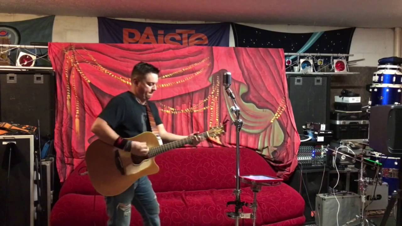 Chris Rains - The Reason That I Cry - (the Red Couch Sessions) - YouTube