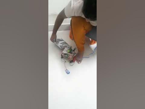 Obstacle follower Robot using Arduino-project assignment for skyfi labs online course - YouTube