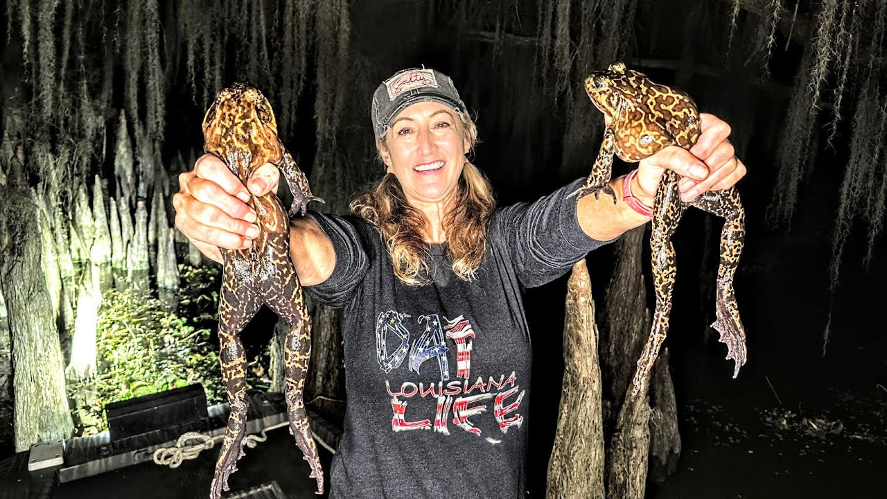 Catching Giant Bullfrogs Barehanded in the Louisiana Swamp! - YouTube