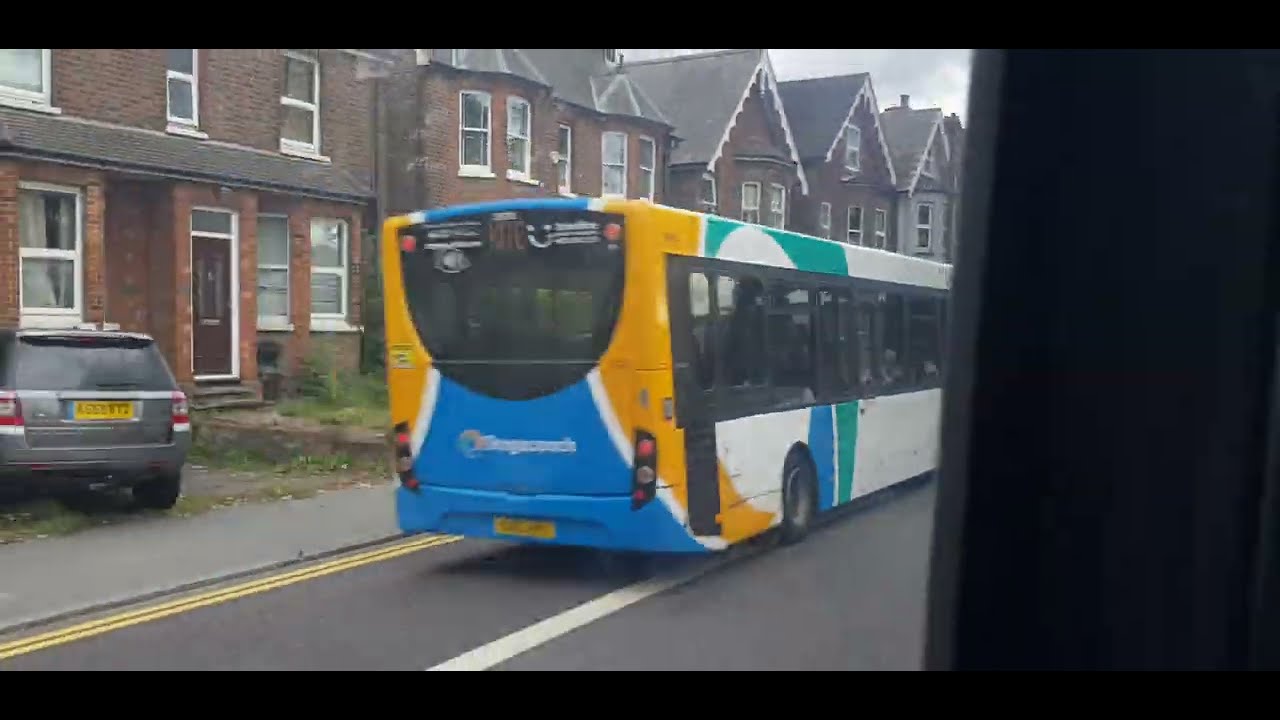 Here is the new livery stagecoach bus 36912 on the kite in Guildford ...