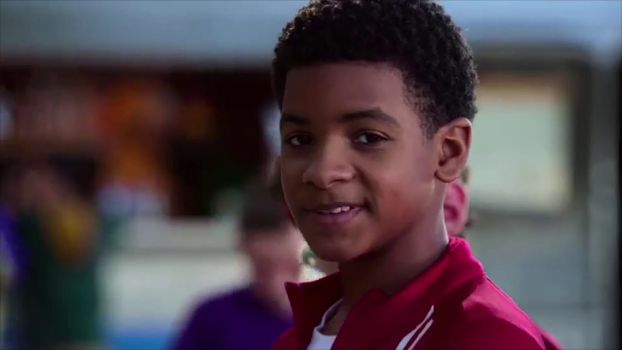 Theo vs The Vic Magic Camp - YouTube