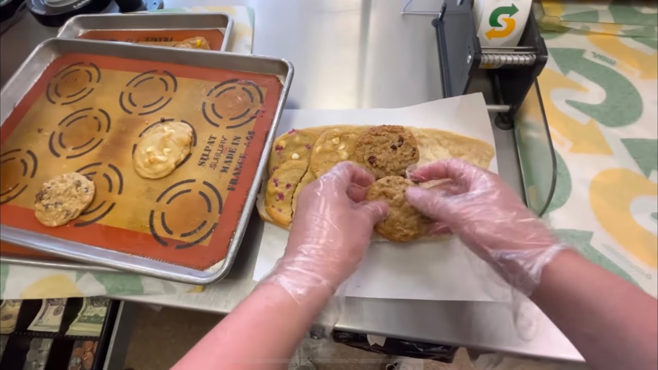 Making a Cookie Sub at Subway - YouTube