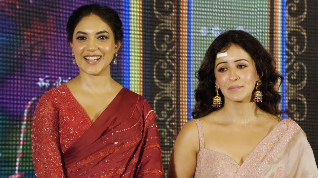 Heroine Anshu And Ritu Varma Visuals At Mazaka Trailer Launch Event ...