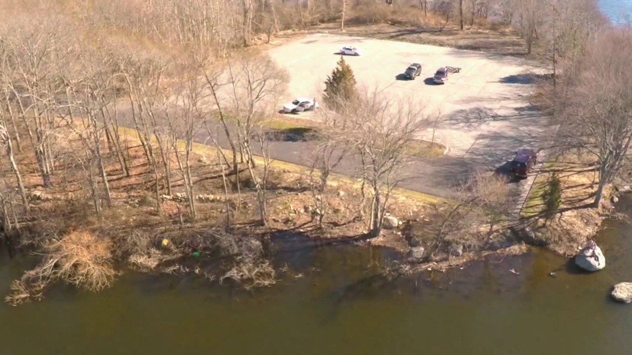 Took my Solo out for a quick arial of Cook Pond in Fall River - YouTube