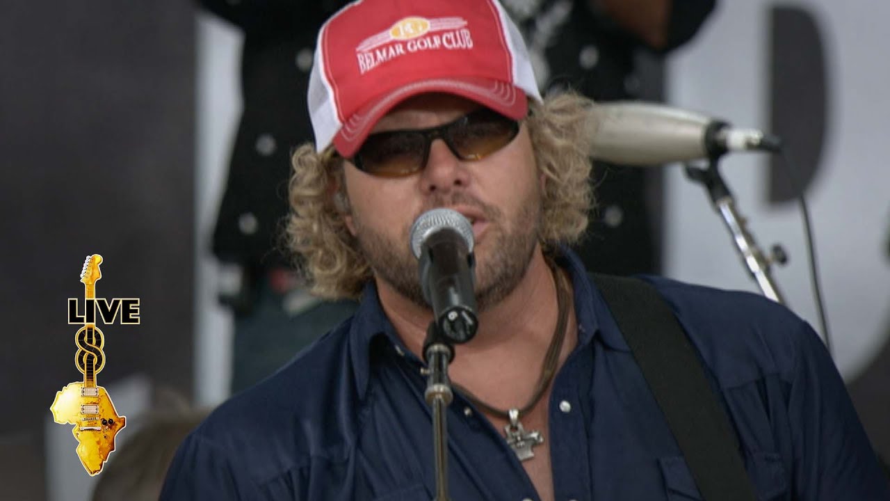 Toby Keith - Beer For My Horses (Live 8 2005) - YouTube