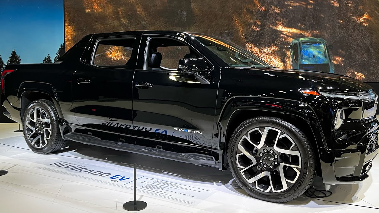 Silverado EV RST - YouTube