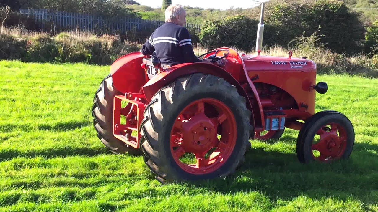 David Brown cropmaster - YouTube