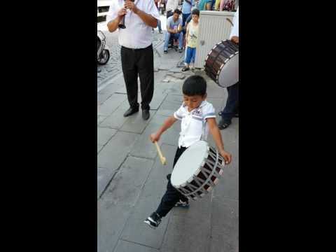 Küçük davulcu efecan kumkapıda