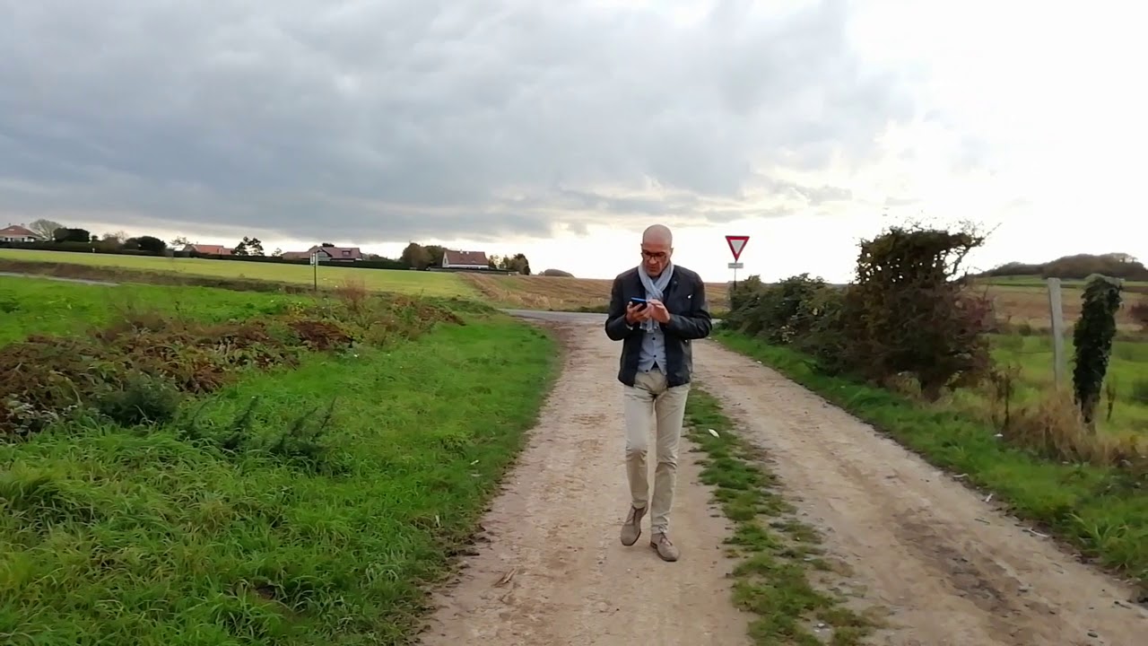 Petite promenade en campagne - YouTube