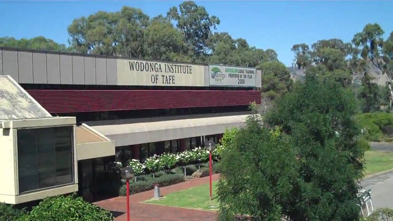 Wodonga TAFE A quick campus tour - YouTube