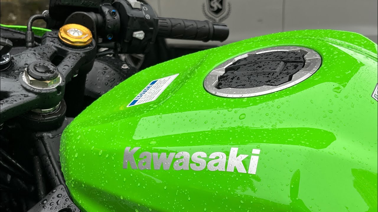 Kawasaki Ninja ZX25R ft Kawasaki ZSR 150 | Modern Meet Classic 🔥 - YouTube