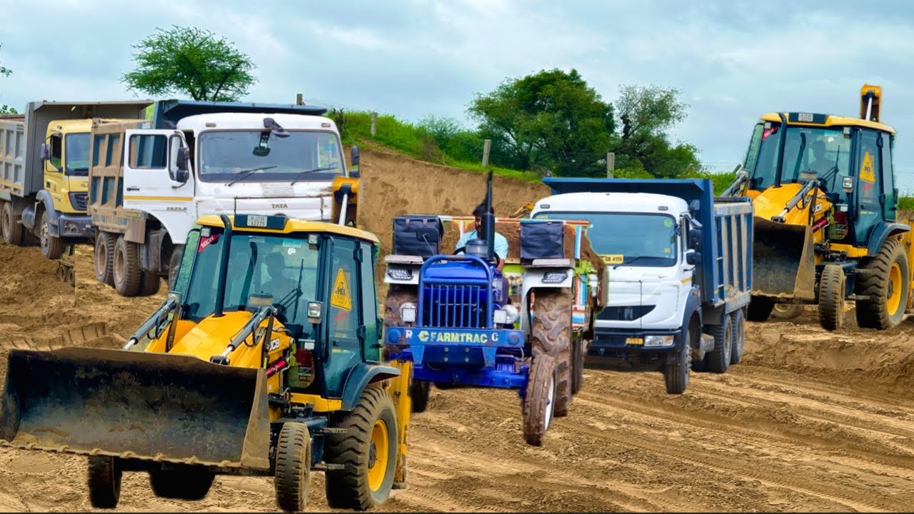 JCB 3dx Backhoe Loading Murum in Tata Truck Swaraj 744 Mahindra Arjun ...