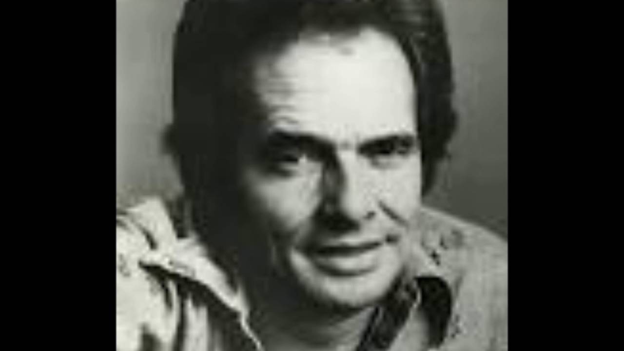 MY FAVOURITE MEMORY -----MERLE HAGGARD - YouTube