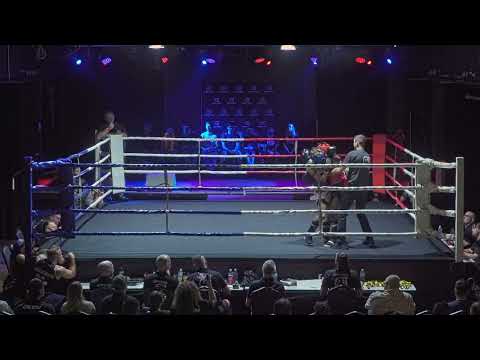 Akin Kowitphattana vs Pheonix Cruz | Q1 Muay Thai Series