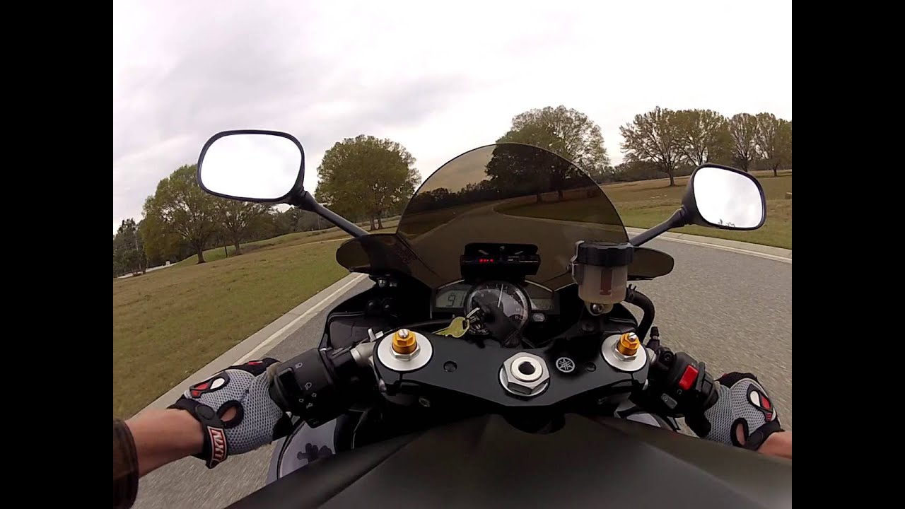 Yamaha R1 M4 Exhaust - YouTube