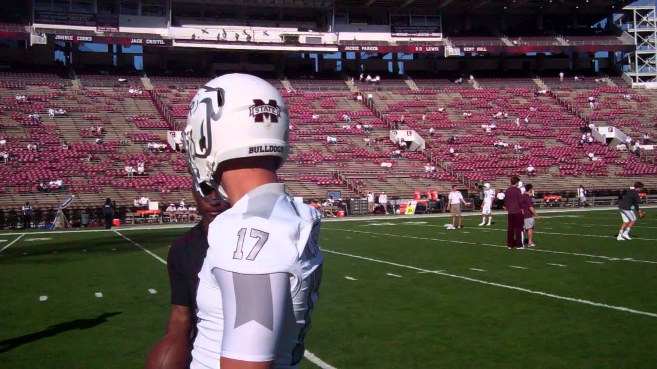 Mississippi State QB Tyler Russell warms up prior to Texas A&M - YouTube