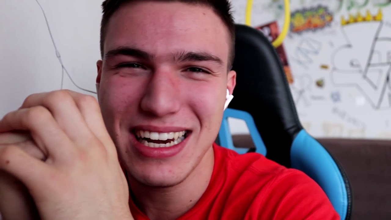 SNIK A POSTAT UN VLOG DESPRE MINE nu apă - YouTube