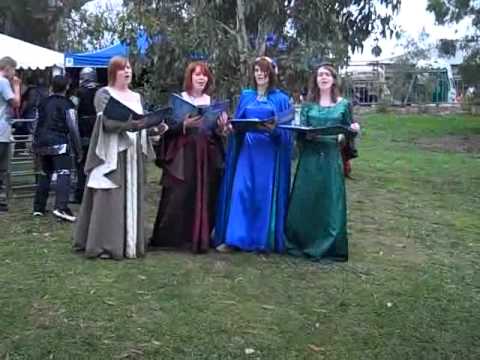Aeode sing Dinderin at Gumeracha Medieval Fair 2011 - YouTube