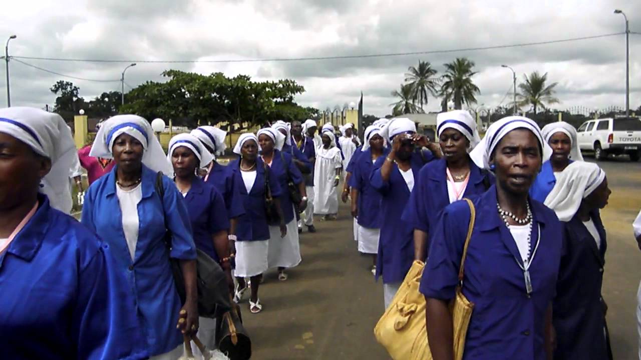 Catedral De Mision San Jose de Evinayong Guinea Ecuatorial 9 - YouTube