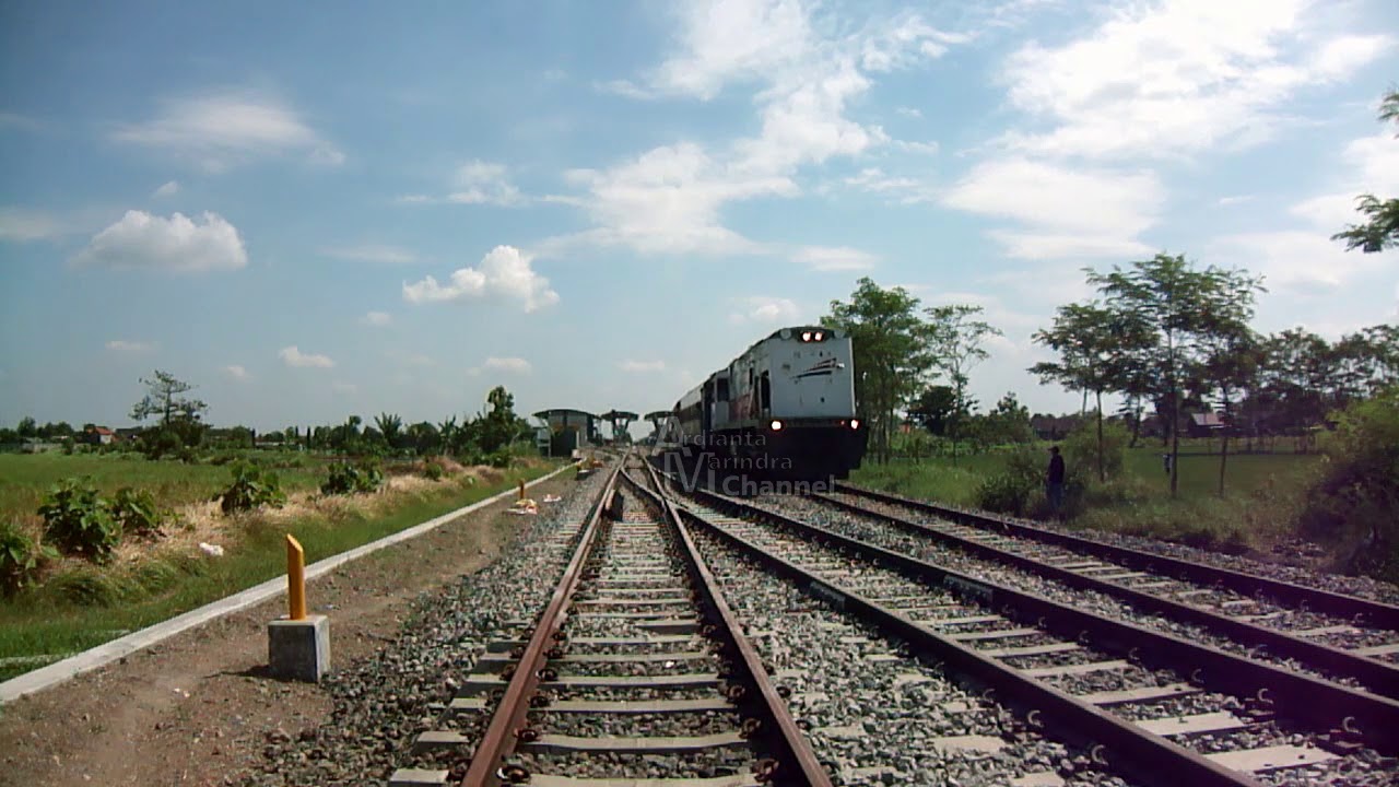 Ujicoba jalur Kereta Api Tarik - Tulangan - Sidoarjo - YouTube