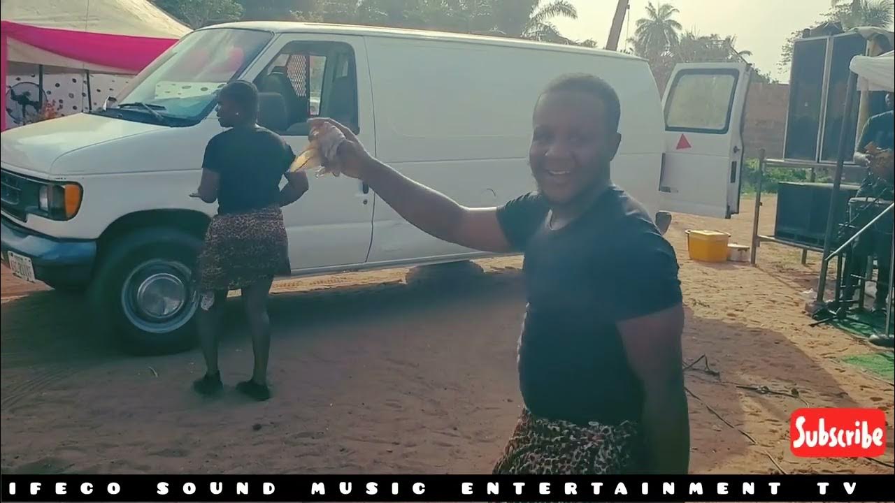 Ebuka Material & His Melody Brothers... Egwu Onitsha(ikem Mazeli Highlife Music) - YouTube