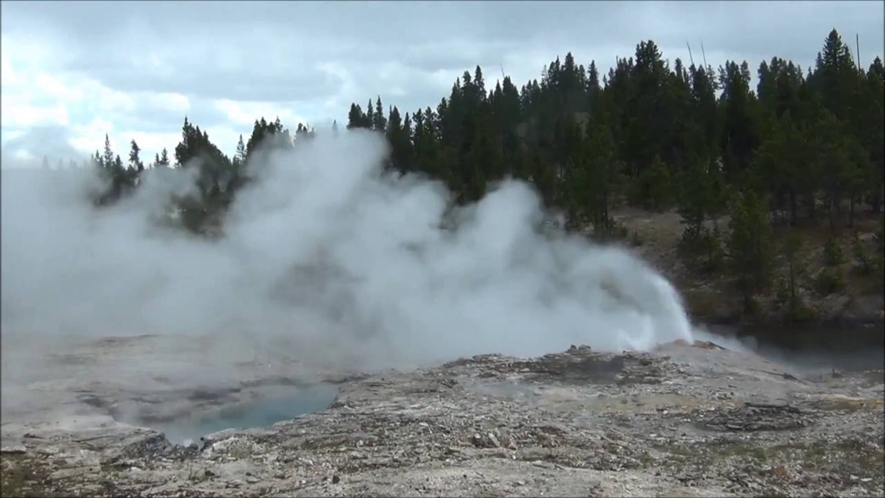 Fan Geyser (2016) (HD) - YouTube
