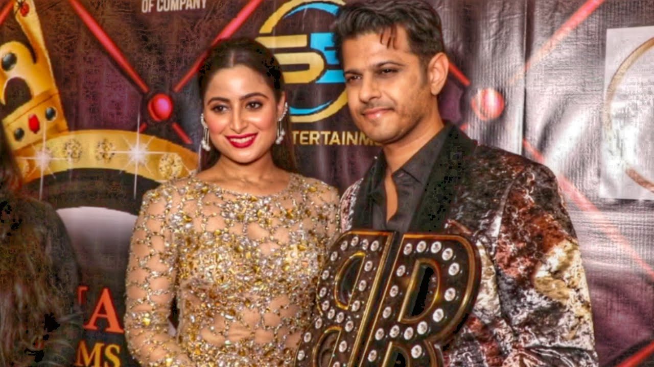#bb17 Contestants Aishwarya Shrama & Neil Bhatt Leaves After Receiving ...
