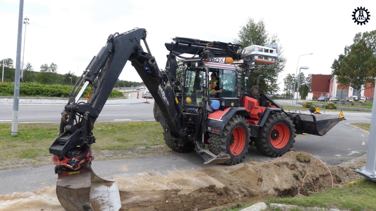 Huddig 1160 with Rototilt R4 in cabel work - YouTube