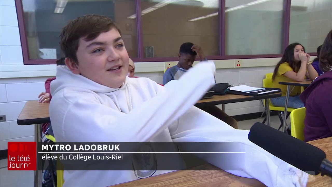 Le Collège Louis-Riel fait renaître la Loi Thornton - YouTube