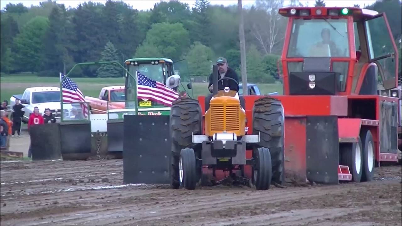 4850 ANTIQUE 8MPH 2016 MATT CALLAND TRUCK AND TRACTOR PULL MAY 21, 2016 ...