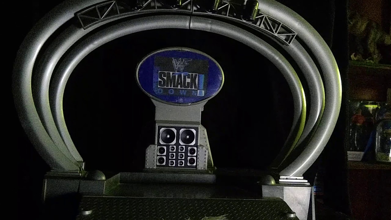 WWE WWF SMACK DOWN JAKKS PACIFIC OVALTRON ENTRANCE STAGE PLAYING EDDIE ...