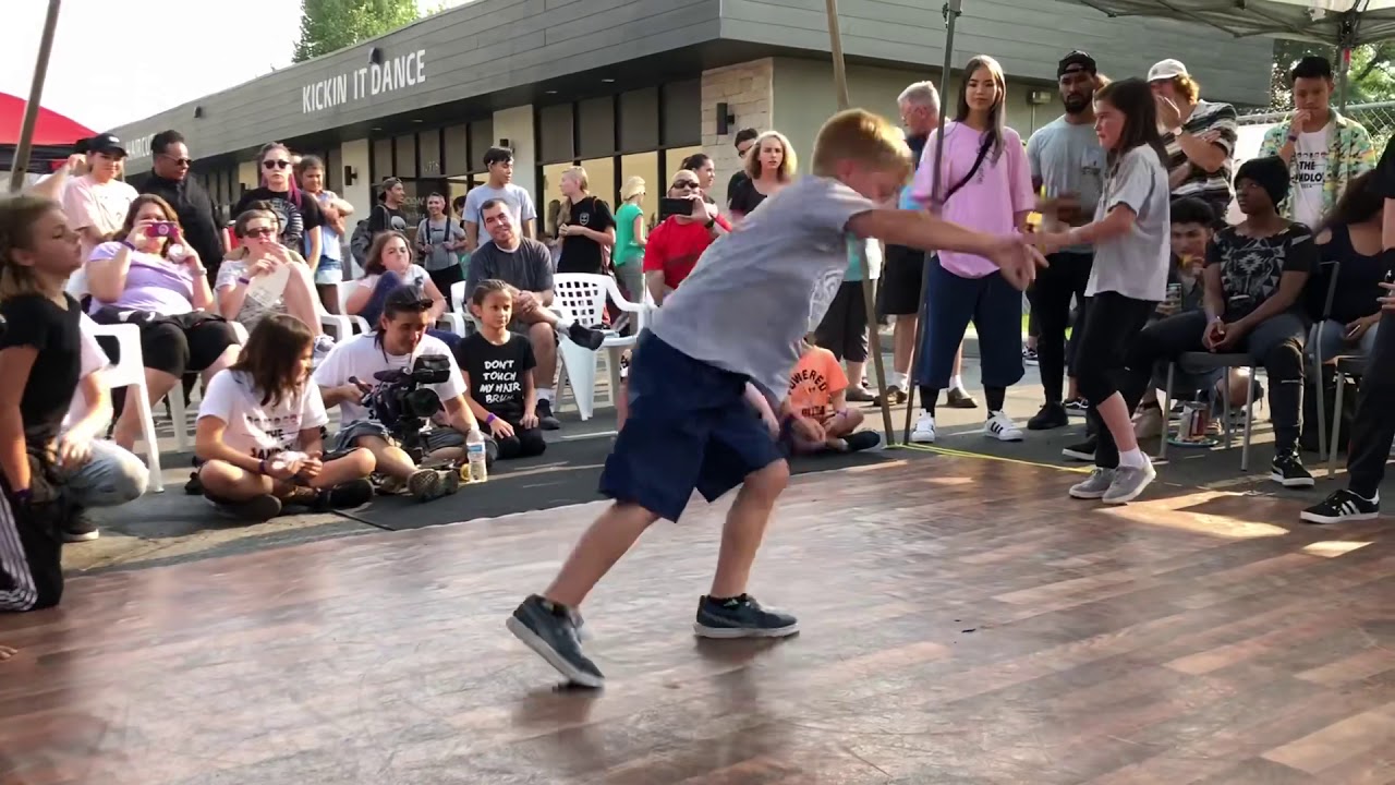 Battle KINGZ - Breakdance Battle - YouTube