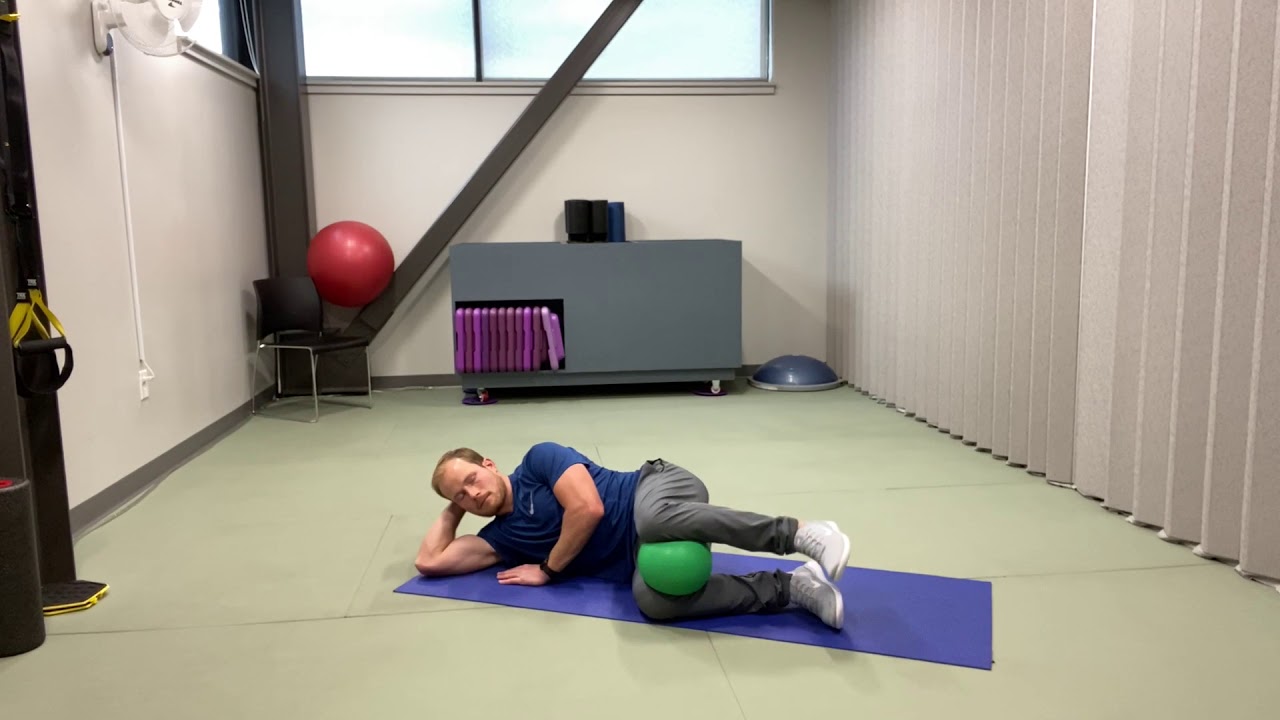Lying Hip Internal Rotation - YouTube
