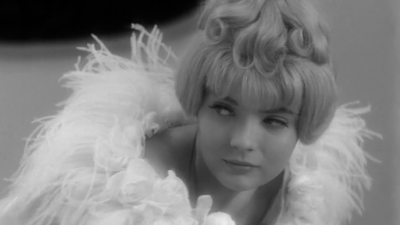 Cocteau Twins / Pandora - YouTube