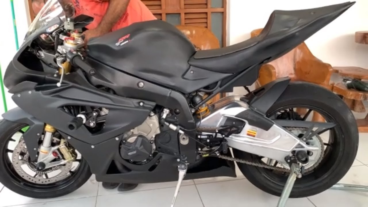 O QUE É UMA MOTO DE PISTA? - YouTube