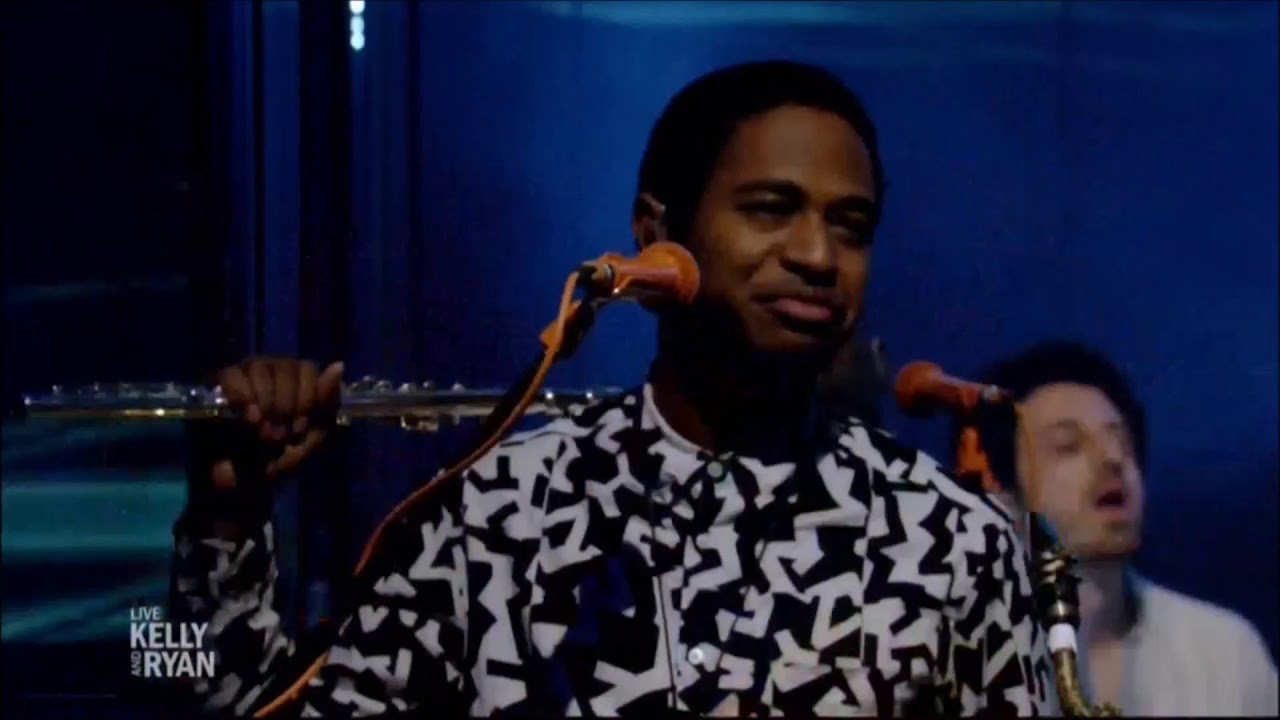 Mike Posner Band sings "Song About You" Live on Kelly and Ryan HD 1080p ...