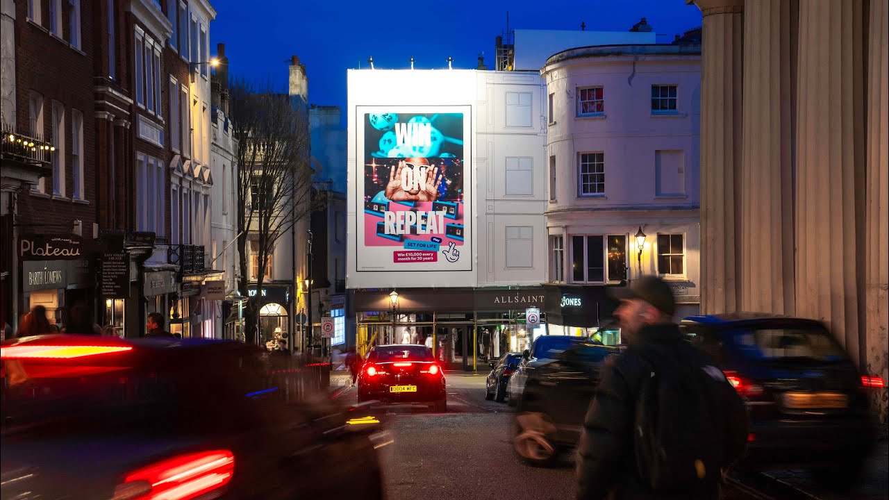 East Street Banner - Brighton - MediaCo OOH - YouTube