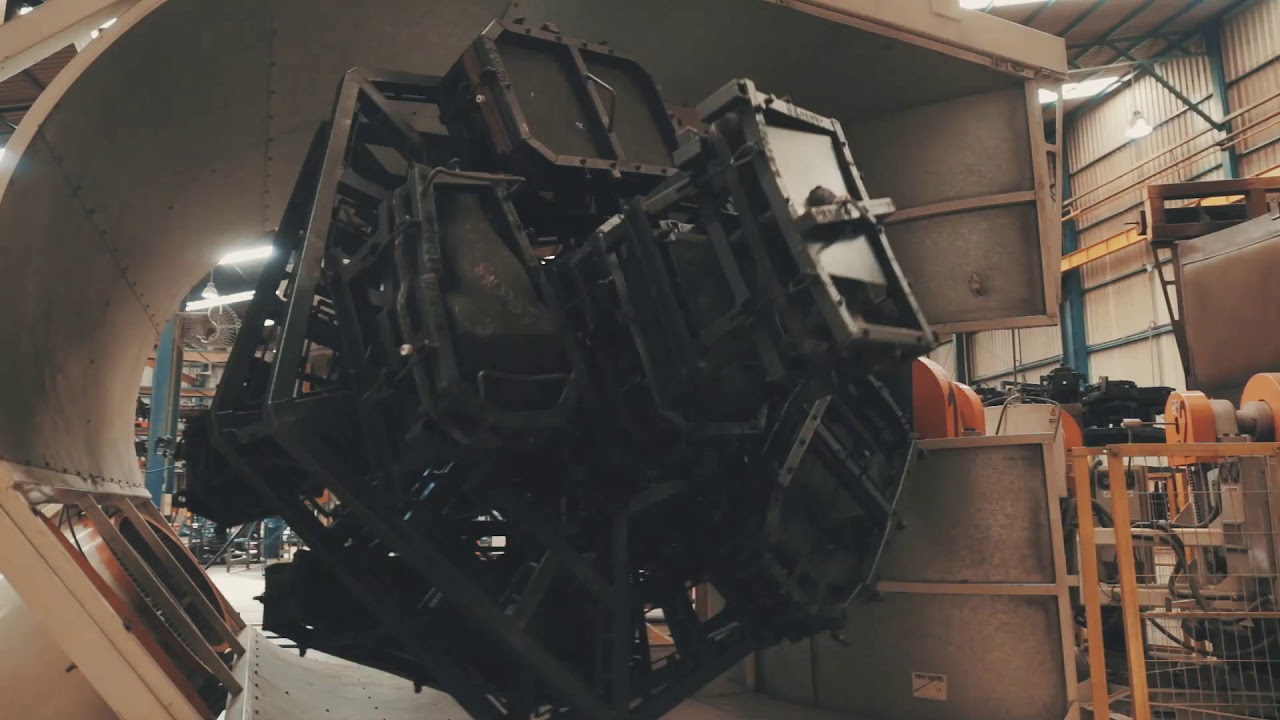 Peças em rotomoldagem Rotoplastyc - YouTube