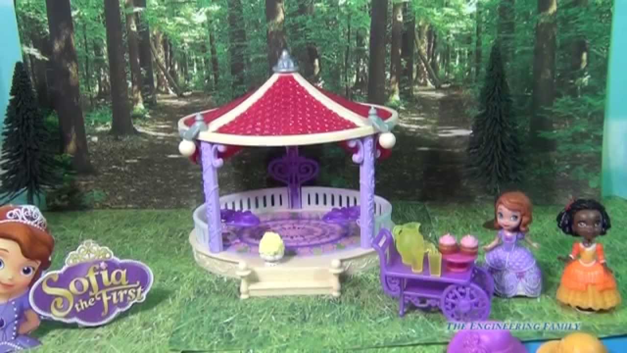 SOFIA THE FIRST Royal Playdate with Ruby Playset - YouTube