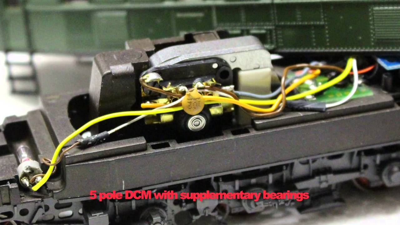 Märklin E18/E19 Motor comparison - YouTube