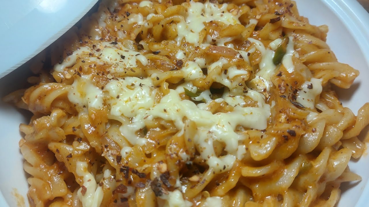 Red sauce pasta | Creamy Cheesy Red sauce pasta - YouTube