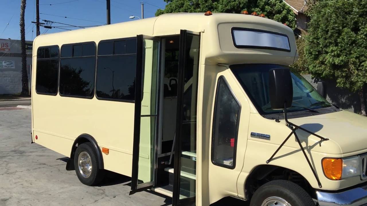 2007 Champion Crusader #35307-2 - YouTube