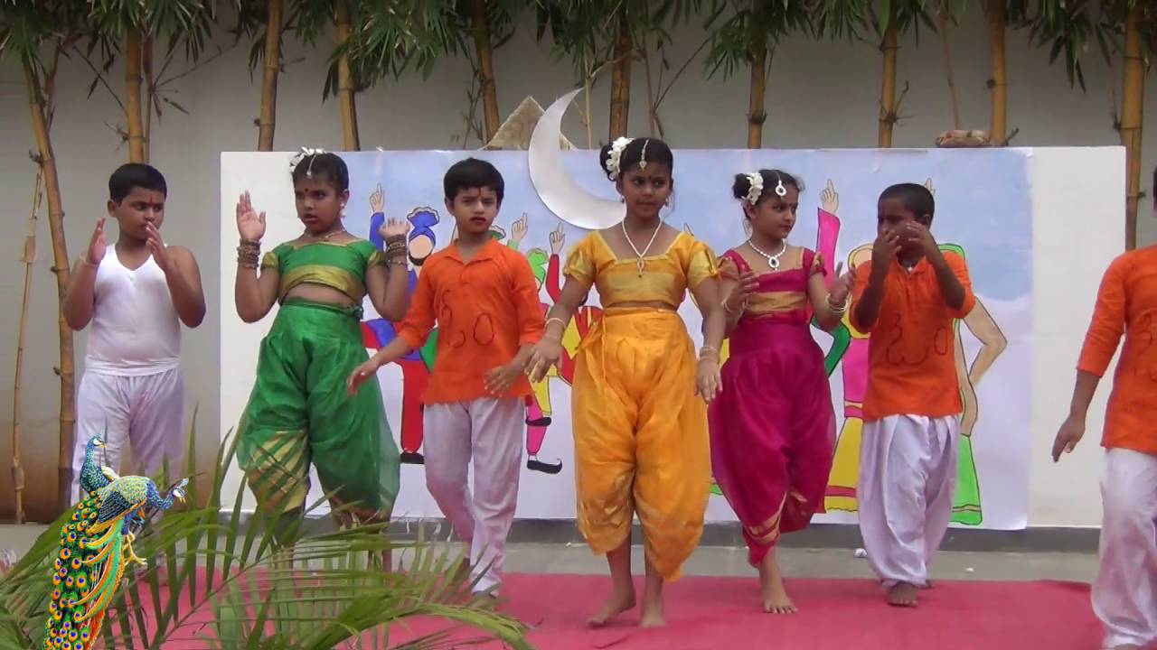 ENTHA CHAKKANI VAADU TELUGU FOLK DANCE - YouTube