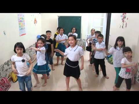 [HappySchoolQT] She is tall