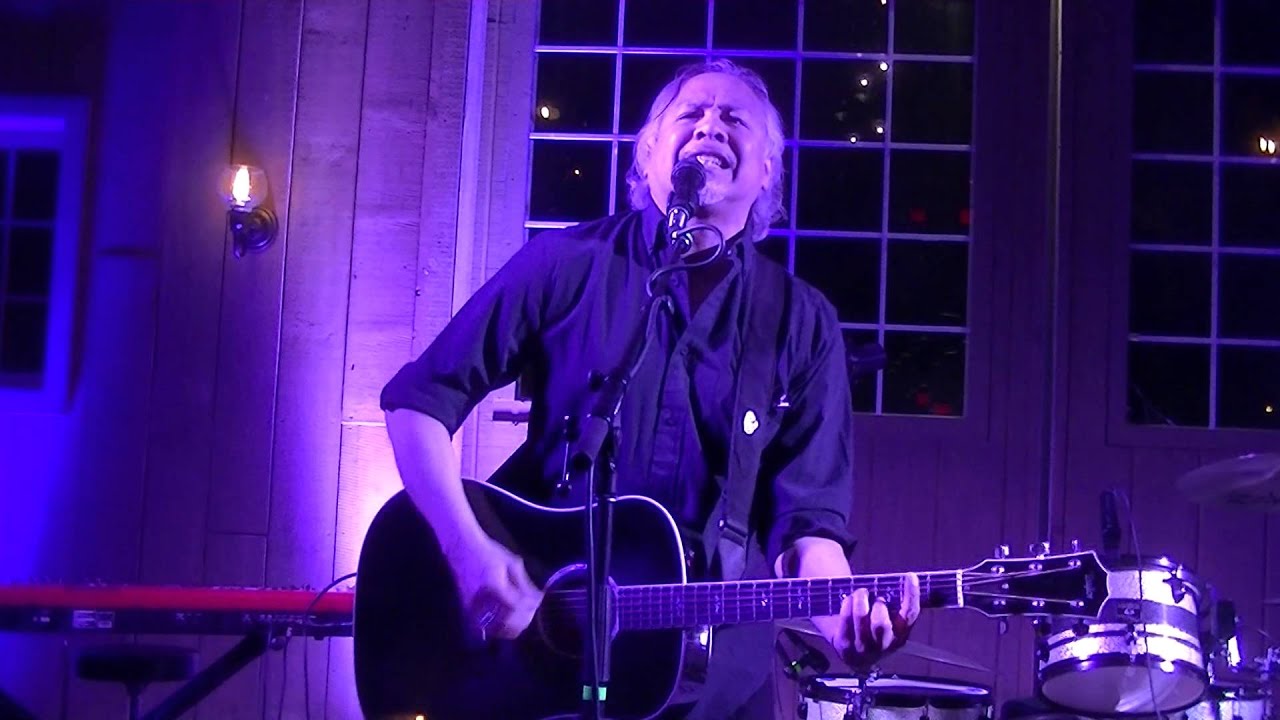 Sam Llanas-Deja Vu live in Hartland,WI 4-23-15 - YouTube